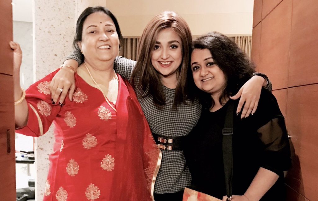 Monali Thakur Biography, Age, Songs, Date of Birth, Sister, Husband and ...